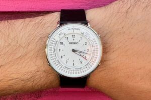 Top 3 Best Vibrating Metronome Watches For Musicians (2025)