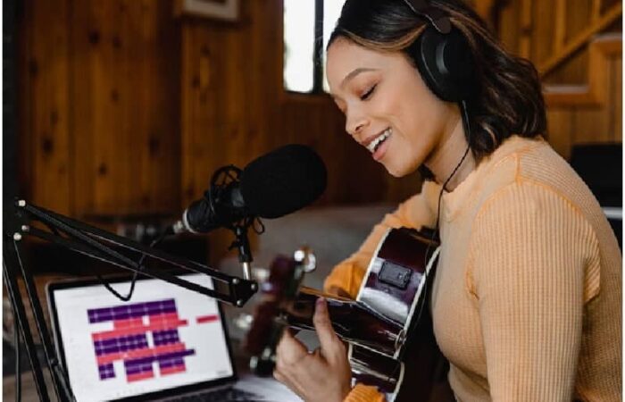 Home Recording Studio Setup Guide For Beginners (2025)