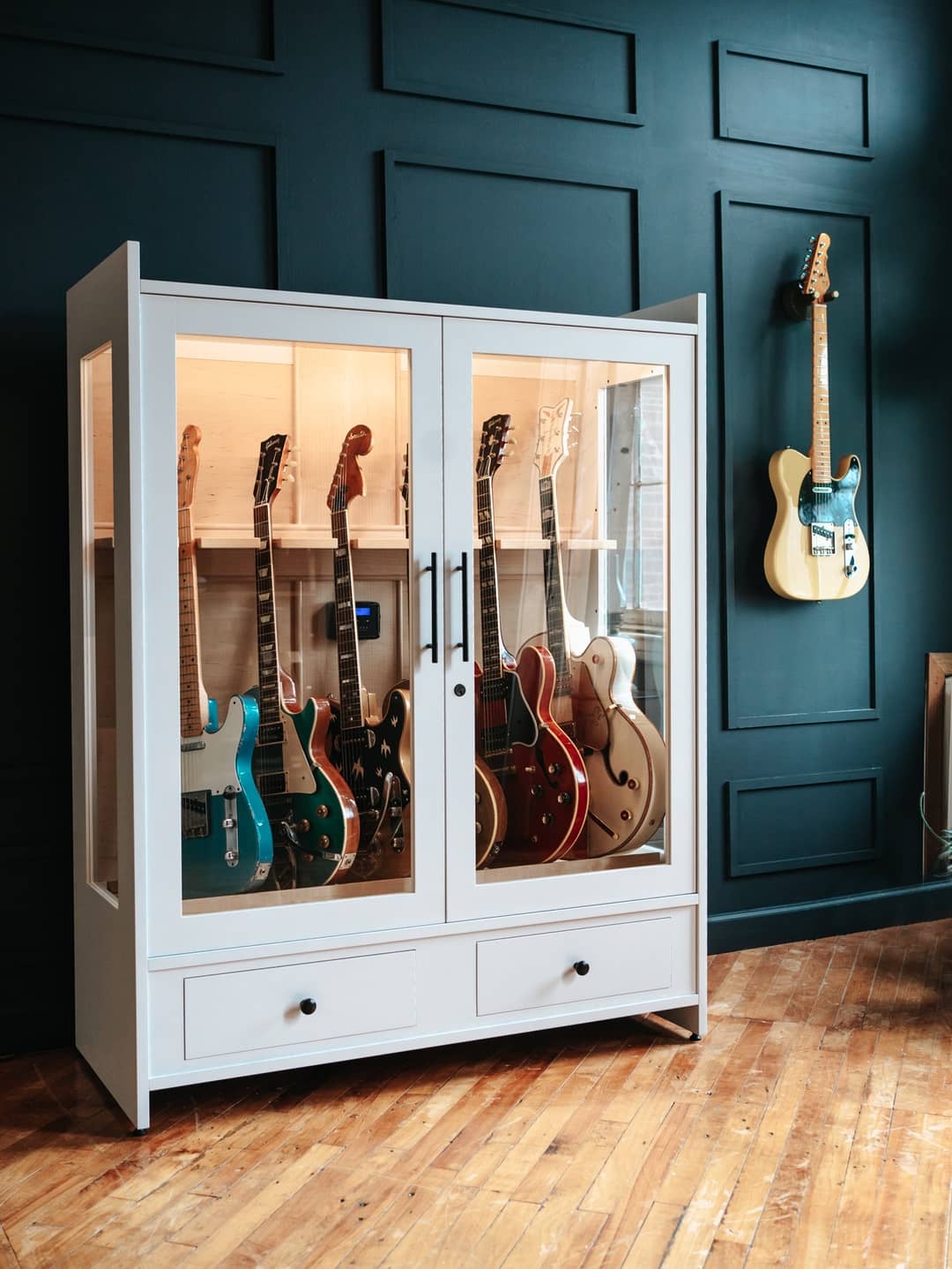 How To Store A Guitar Safely – Best Guitar Storage Tips